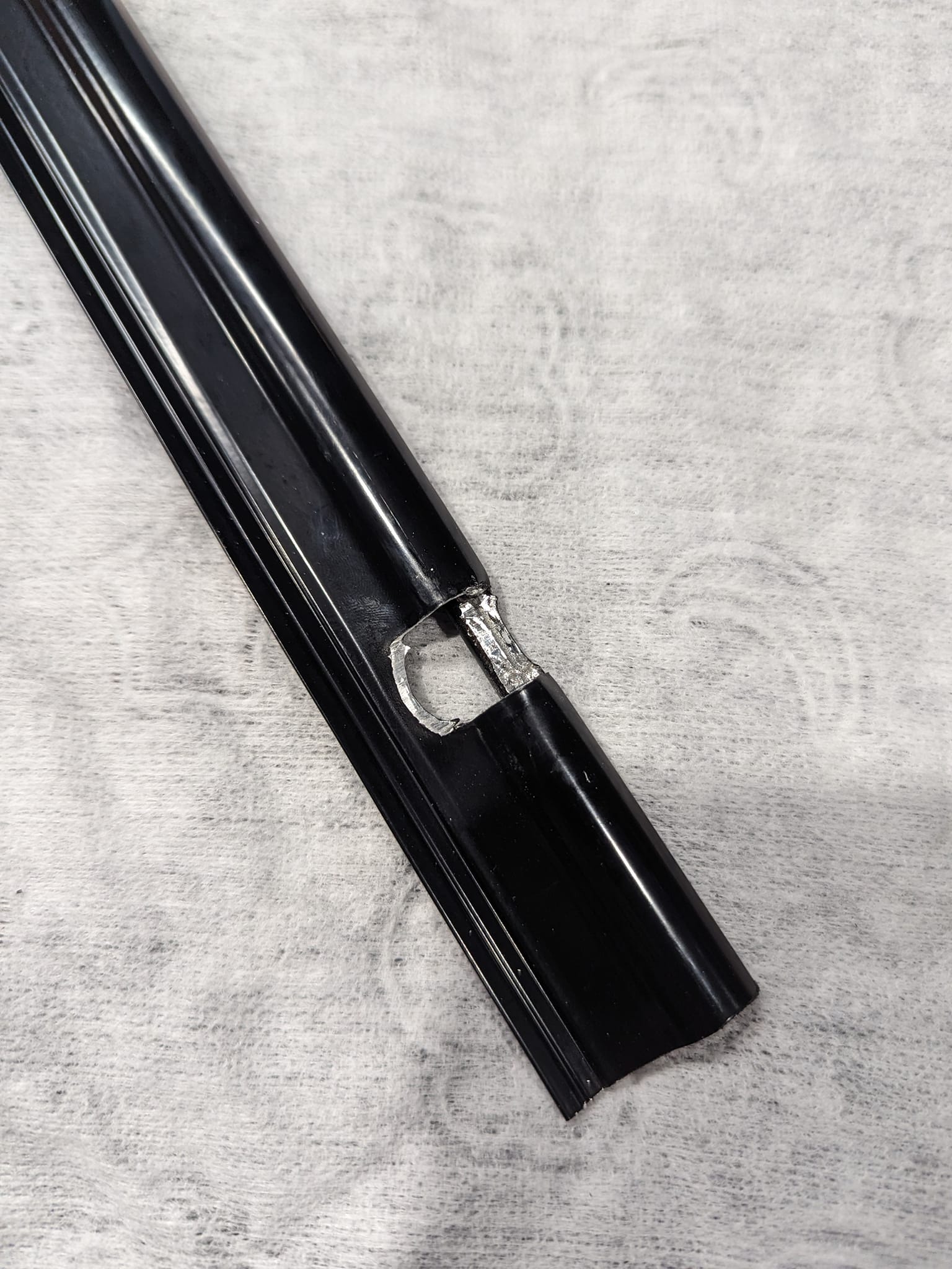 Tailgate Hinge – Fully Equipped Australia