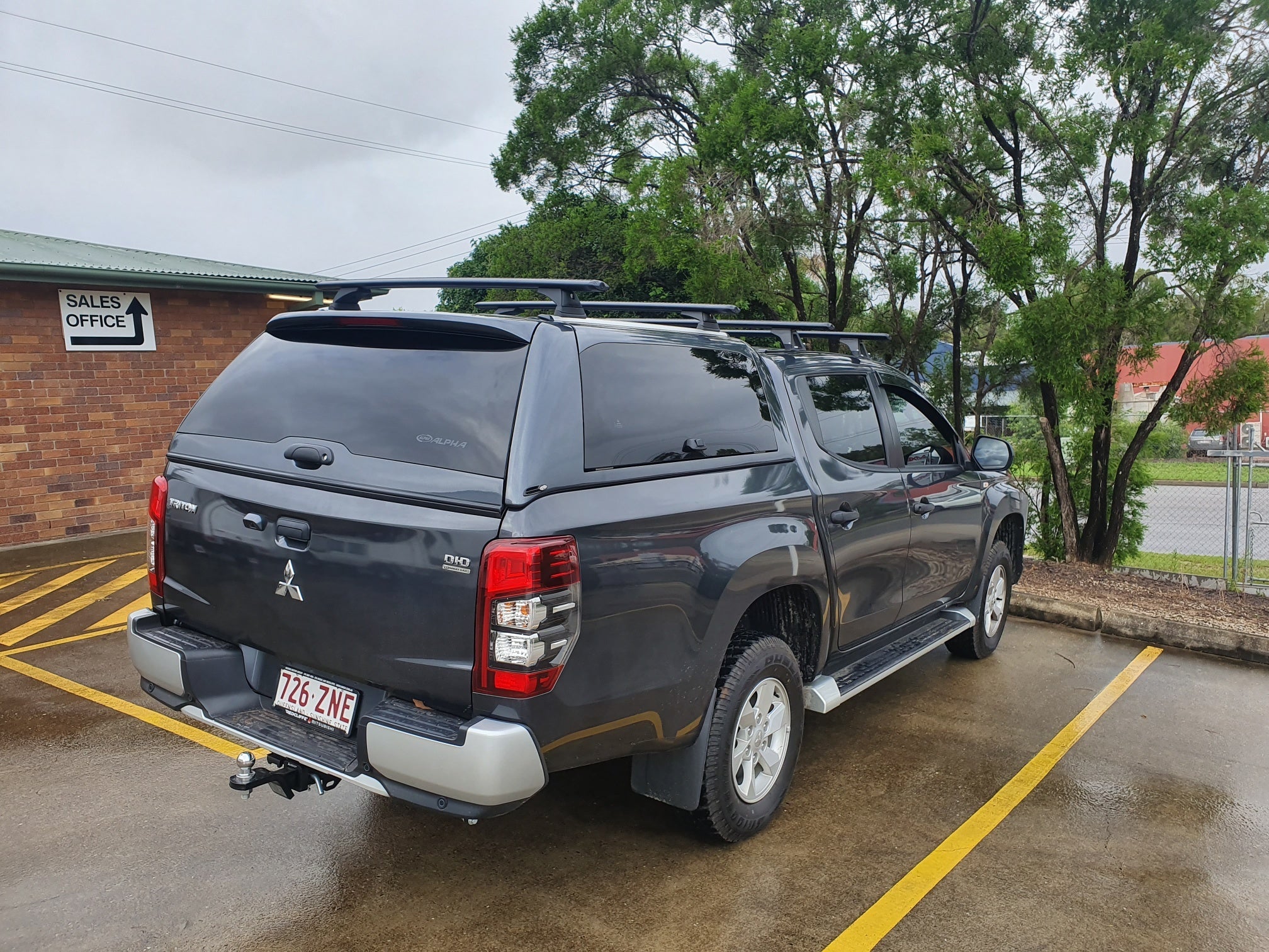 Alpha CMX-W Canopy with glass Lift Up doors to suit Mitsubishi Triton ...